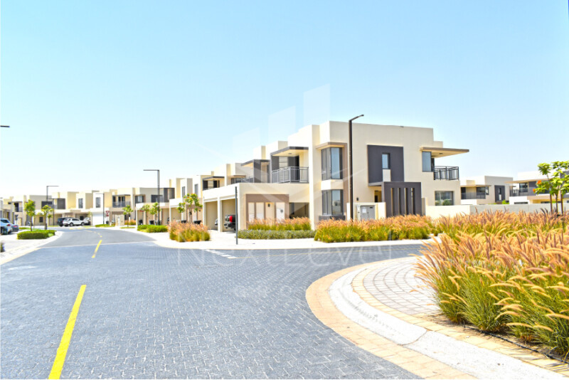 MAPLE 2 at Dubai Hills, Dubai, UAE - Next Level Group